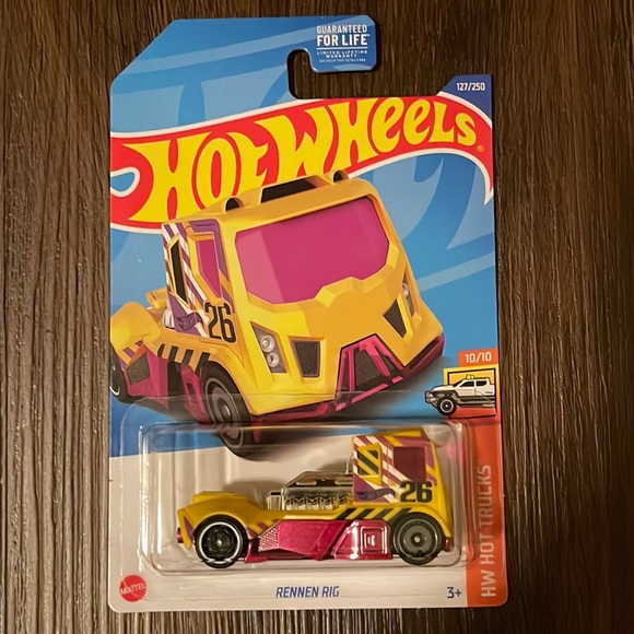 Mattel | Toys | Rennen Rig Hw Hot Trucks Hot Wheels 222 | Poshmark